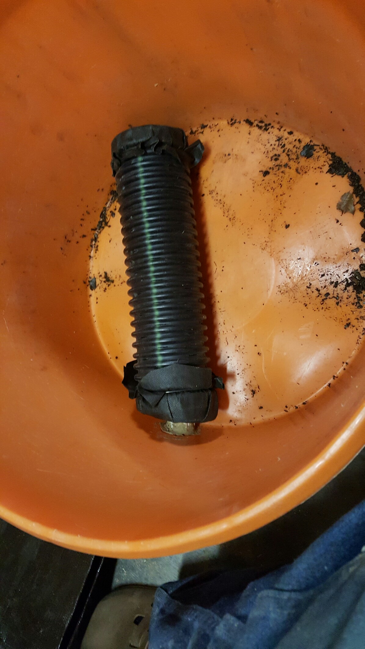 22 Gallon Self Wicking Barrel (urban gardening forum at permies)