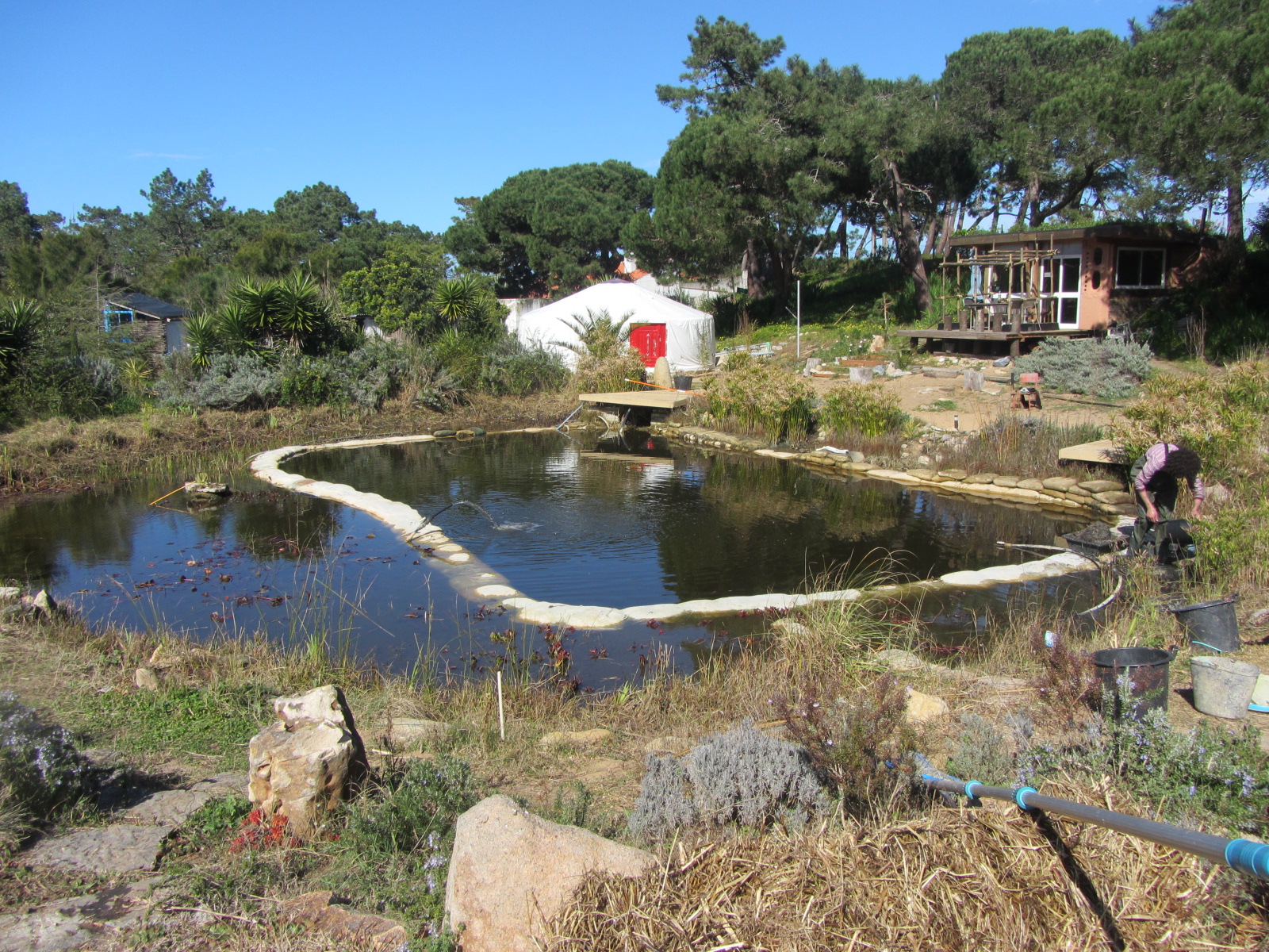 Earthbag swiming pool (earth bag forum at permies)